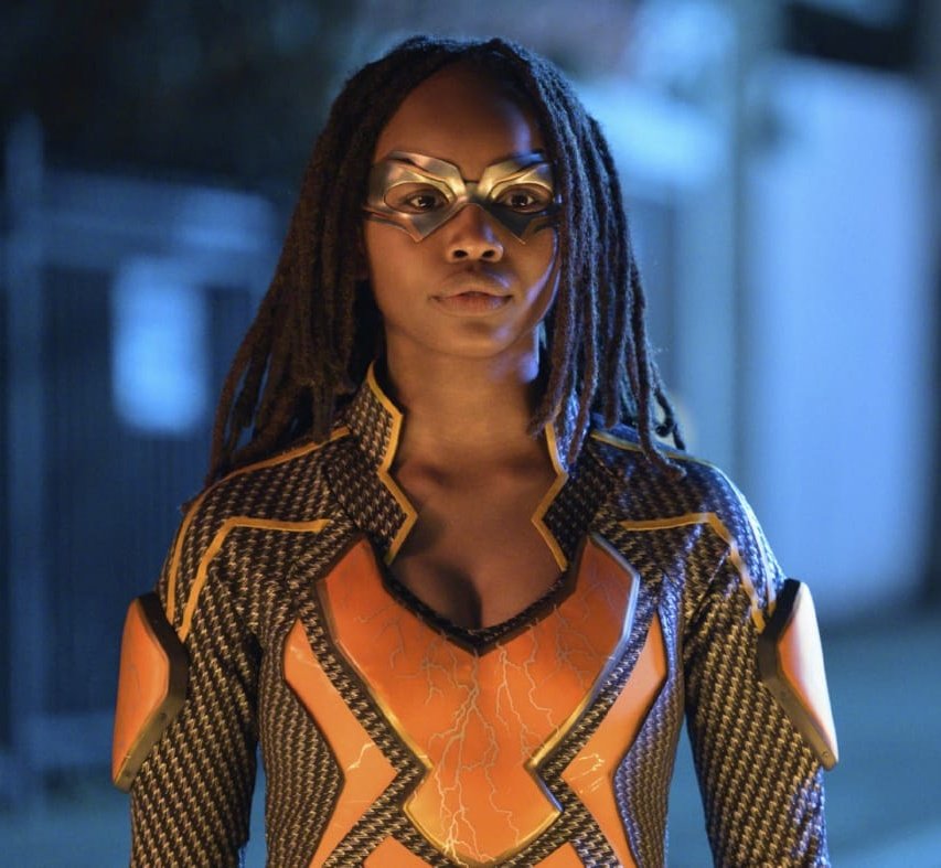 Ashley Talks Comics! on Twitter: "I totally forgot that Black Lightning *recast* Jennifer for a ...