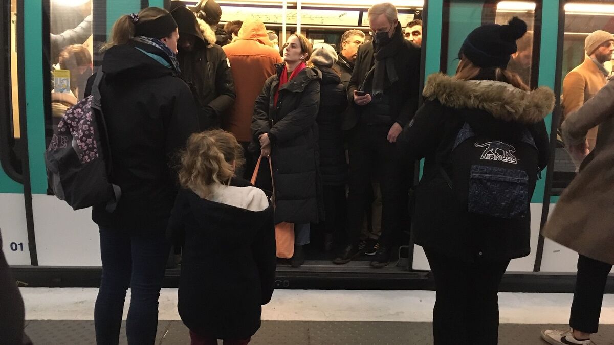 Revue De Presse On Twitter Rt Leparisien La Bagarre Dans Le Métro