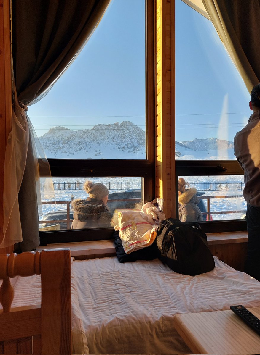 🎂 Бялуунд дурлагч 🍰 On Twitter Эко Тэрэлж гэж газар цэвэрхэн тохитой халуун хүйтэн устай