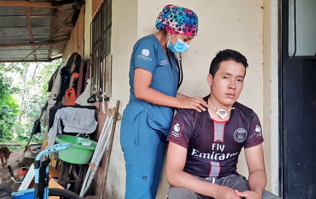 Ministerio de Salud Pública on Twitter: "#JuntosPorLaSalud | Personal del Centro de @Salud_Ec ...