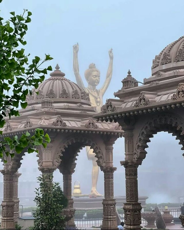 10 Extremely Beautiful and Divine Swamynarayan Mandir across the World ...