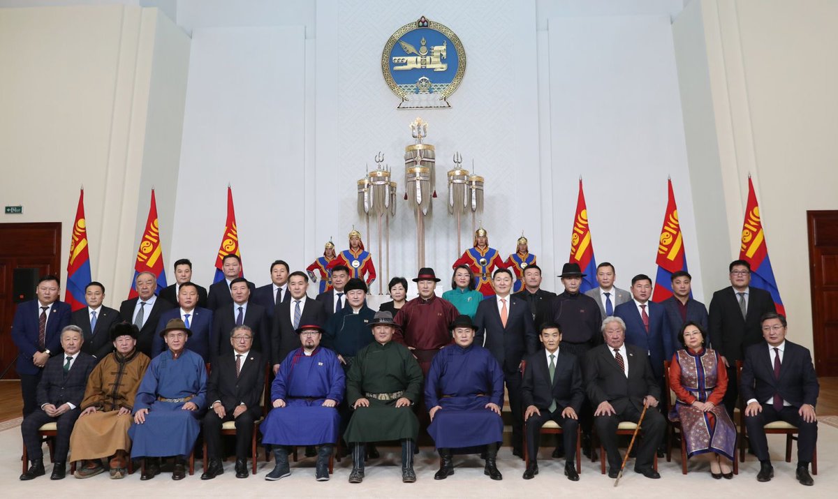 Bolortuya Chuluunbaatar On Twitter Хархорум хот байгуулах тухай баримт бичигт гарын үсэг