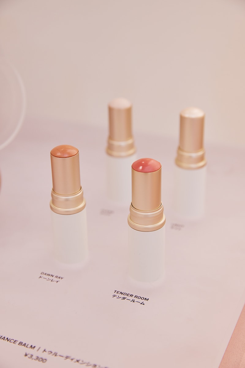 GINZA on Twitter: "〈hince〉をこよなく愛している加藤順子さんと在原みゆ紀さんのおふたりに、ファンならではの目線で新店舗を回ってもらいました。https://buff ...