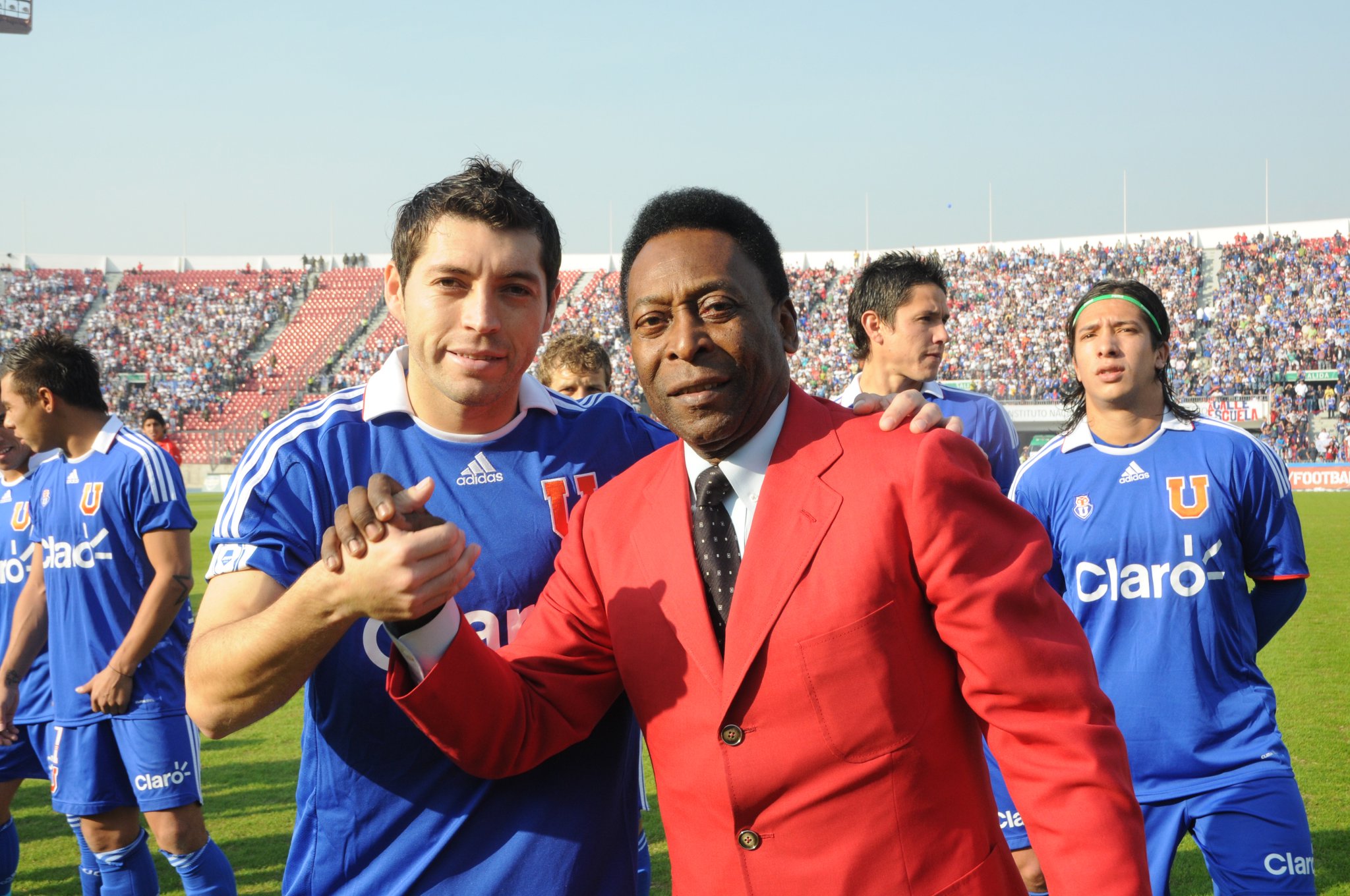 Universidad De Chile On Twitter PelÉ 1940 ♾ Nos Unimos Al Lamento