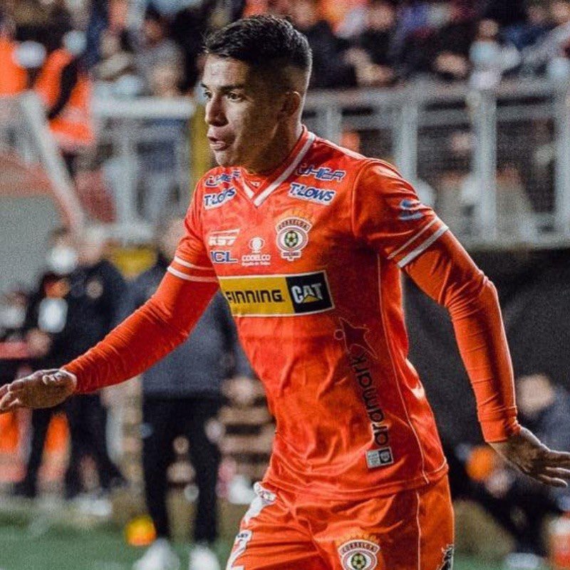 Diego Peralta on Twitter: "🇺🇦 [LO SIGUEN] Tal como informó @CokeHevia en Everton están muy ...