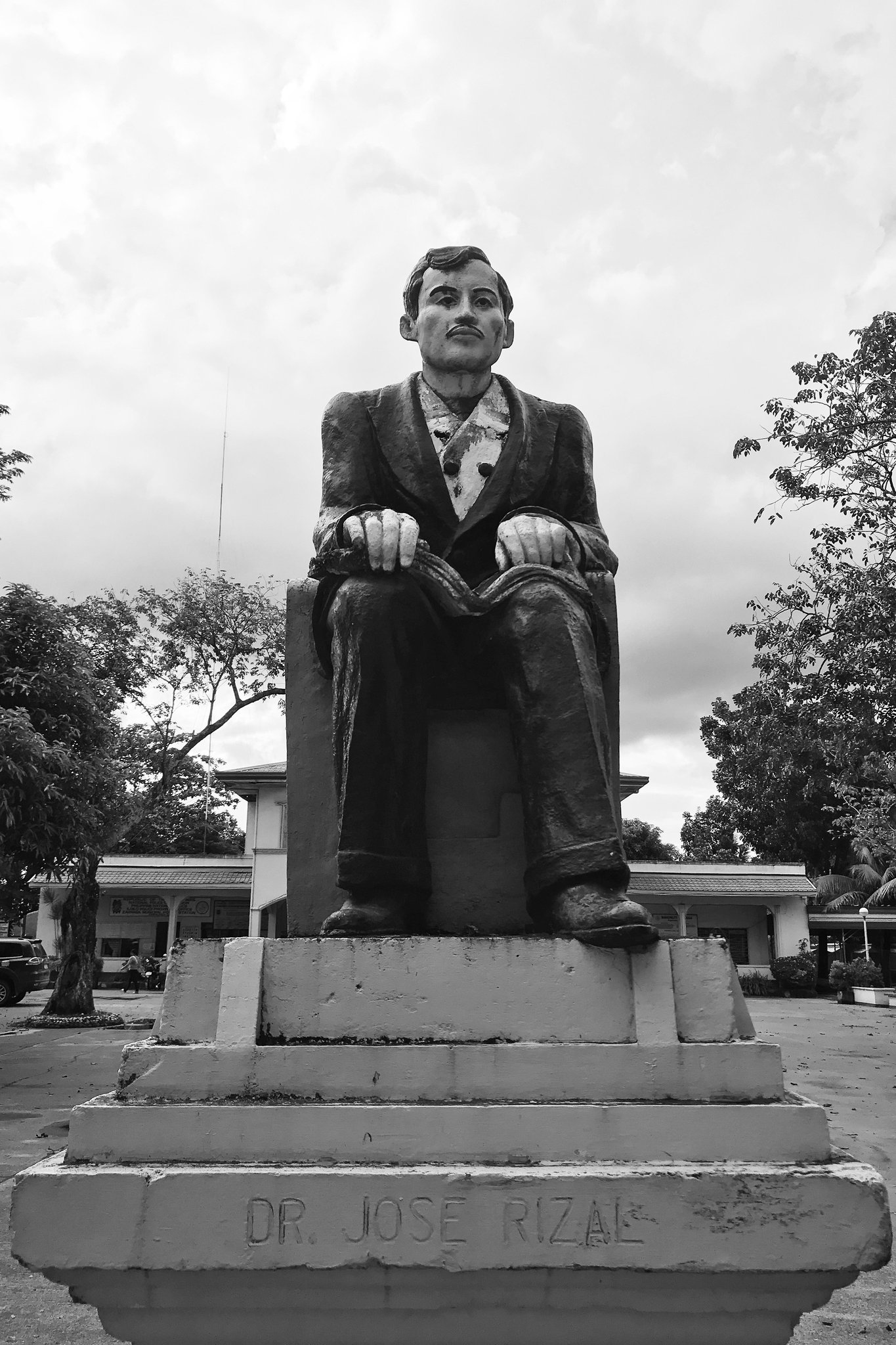 Jose Rizal Statue PH Consulate General In Chicago Honors The Life And