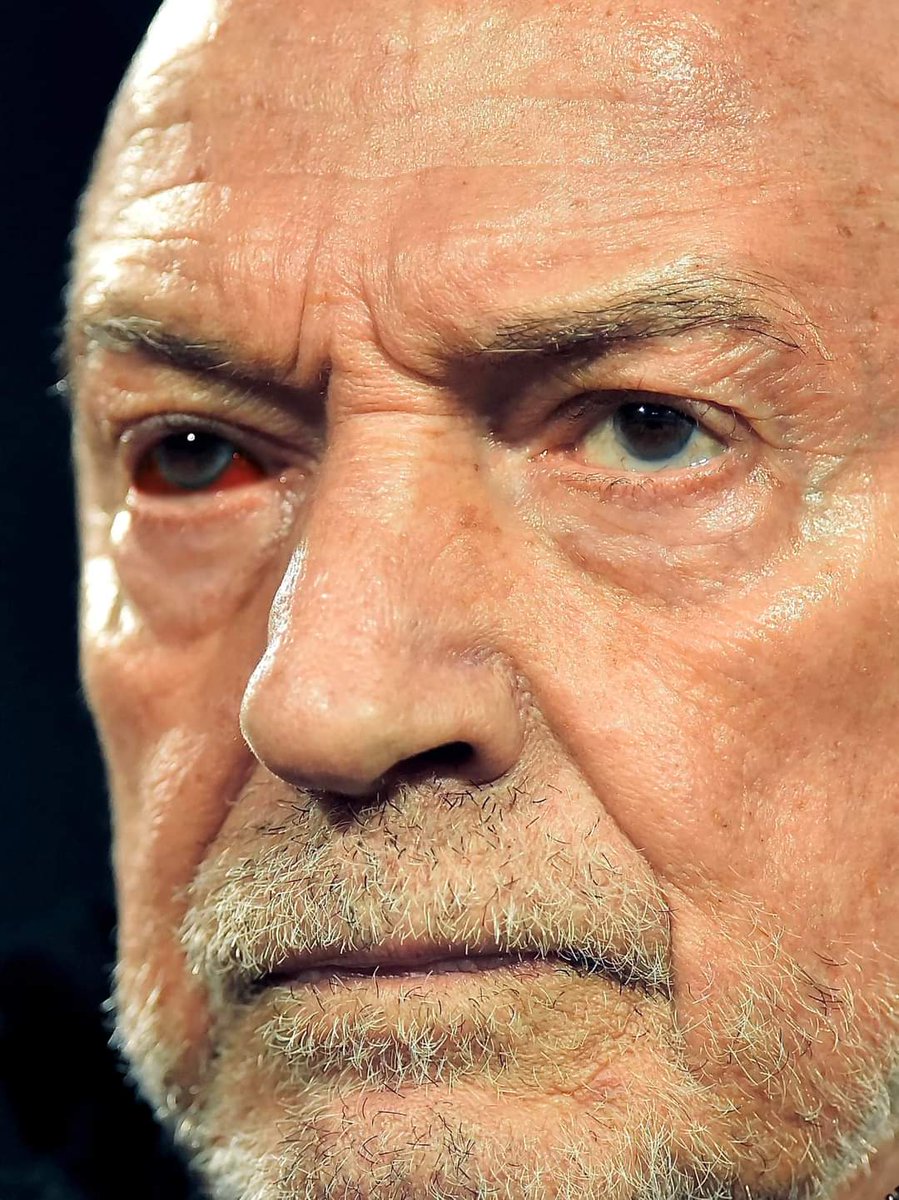 Mohanad on Twitter: "Iam not in danger, Skyler. I am the danger. A guy ...