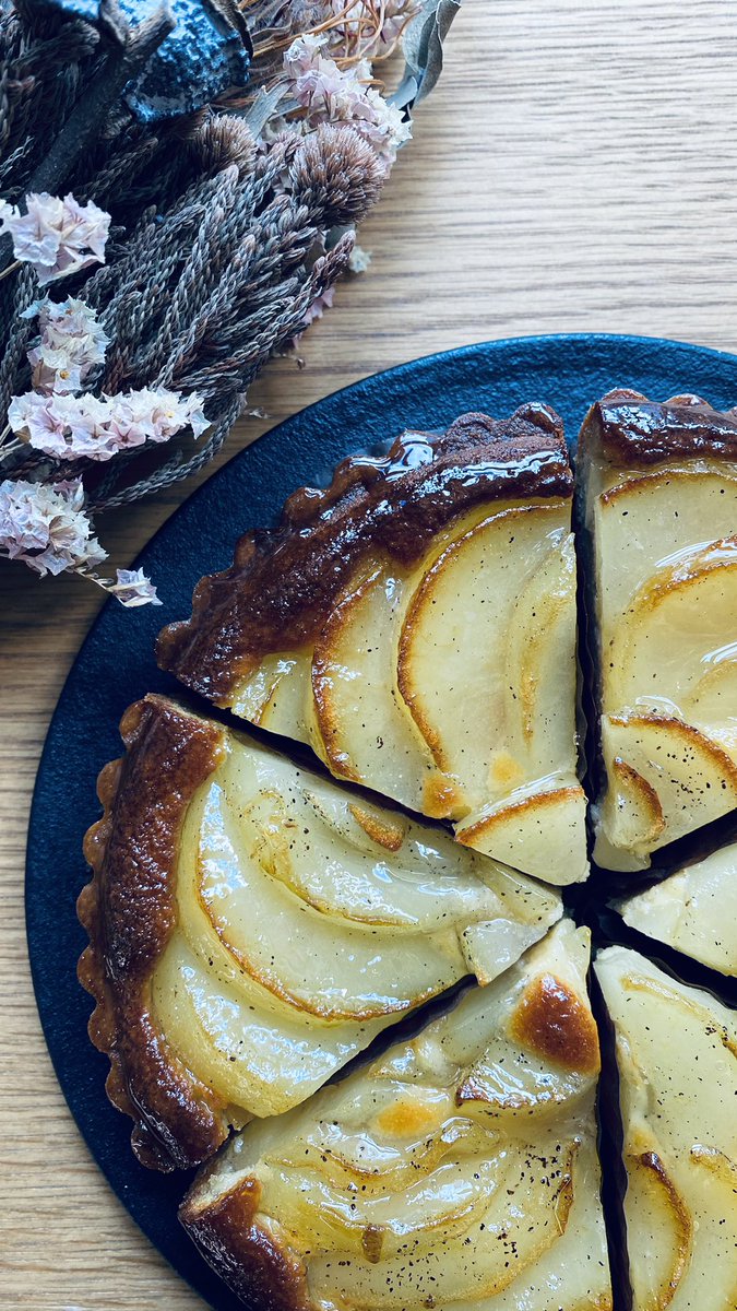 CONFECT-CONCEPT on Twitter: "おはようございます🌞 本日の季節のタルトは ・洋梨、バニラ🍐 ・りんご、カシス🍎 ・柚子、レモン、オレンジ🍊 ...