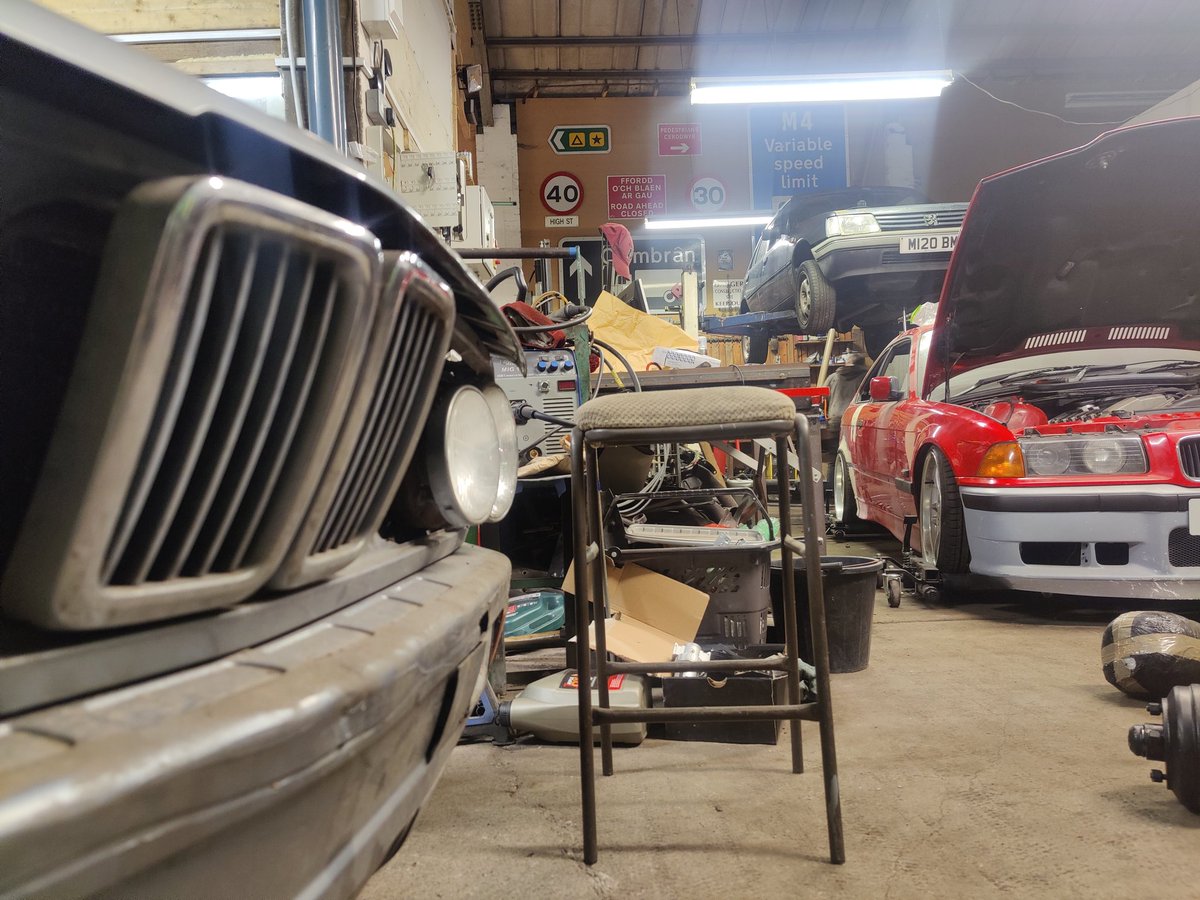 A different set today 🚗👀 Kalin London 📷 🔞 @kalinlondon