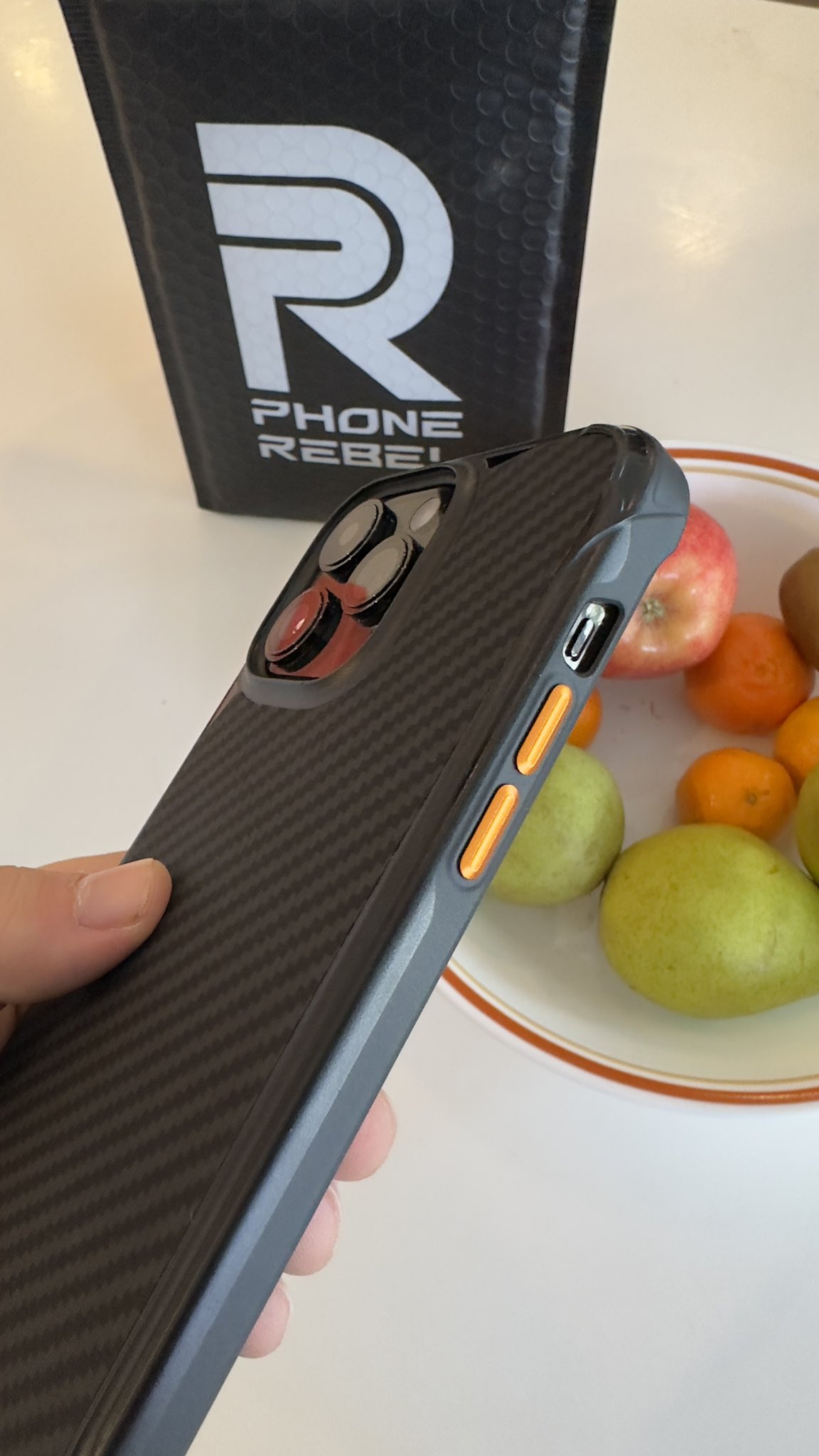 Adrian Tech 🎧 on Twitter: "Mi case favorito sin duda @PhoneRebel #Apple #iphone14 #iPhone # ...