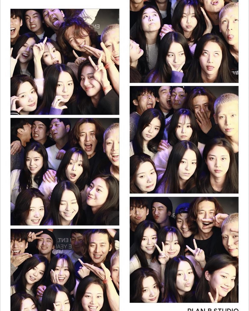 K-Drama Menfess on Twitter: "•kdm• Agency mana lagi nih yg ngadain year end party?? Suka liatnyaa🥺"