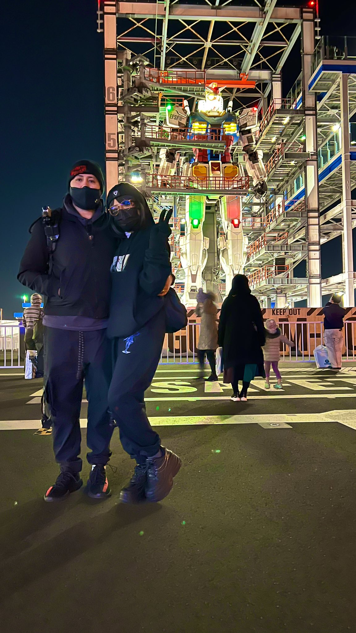 TW Pornstars - 1 pic. Rocks D. Cindy. Twitter. Es el cumpleaños de mi ...