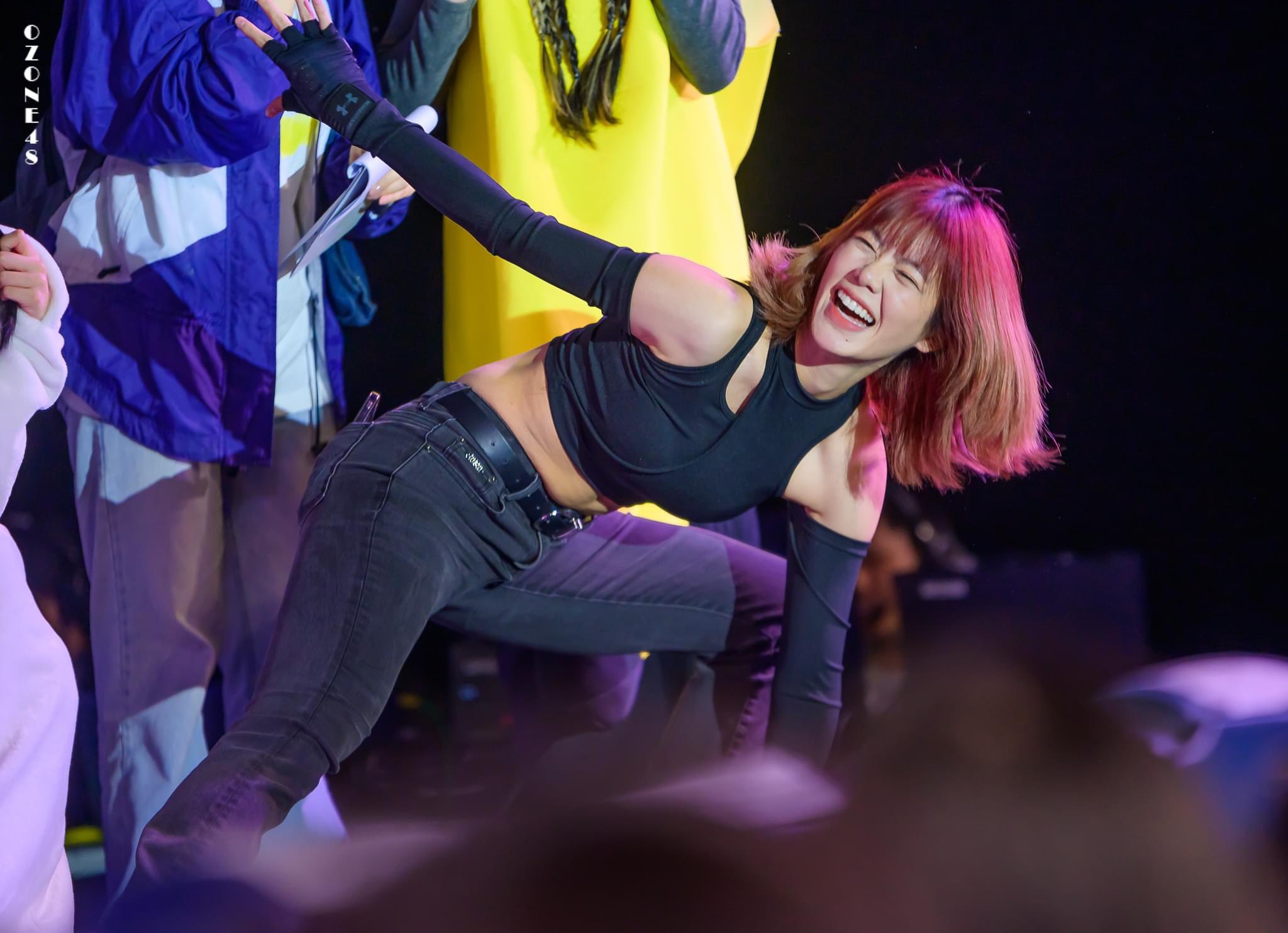 OZONE48 on Twitter: "Black Widow...😎 Full Album : https://t.co/Uft13vzc1m #WeeBNK48 #BNK48 https ...