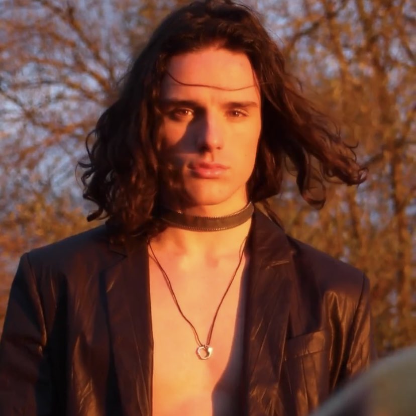 BTS video of Harry Collett’s newest shoot for Taiker magazine 🔥🔥 ...