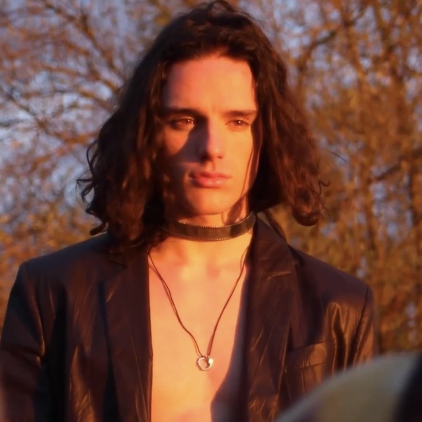 BTS video of Harry Collett’s newest shoot for Taiker magazine 🔥🔥 ...