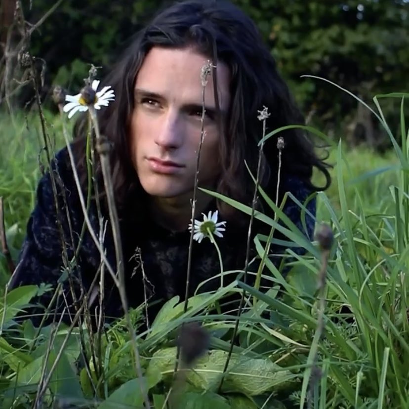 BTS video of Harry Collett’s newest shoot for Taiker magazine 🔥🔥 ...