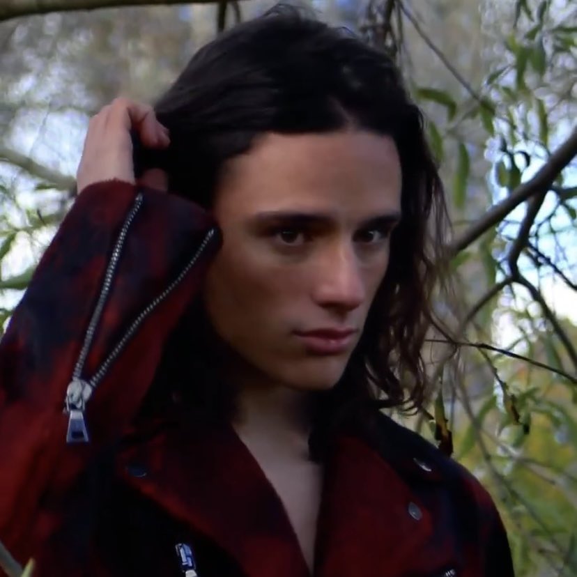 BTS video of Harry Collett’s newest shoot for Taiker magazine 🔥🔥 ...