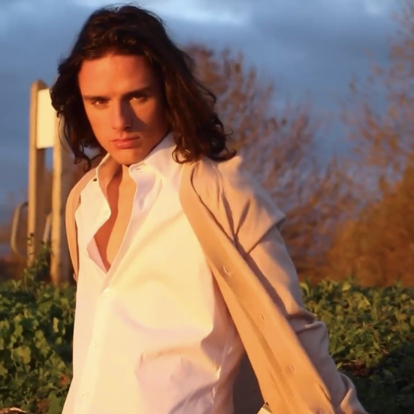 BTS video of Harry Collett’s newest shoot for Taiker magazine 🔥🔥 ...