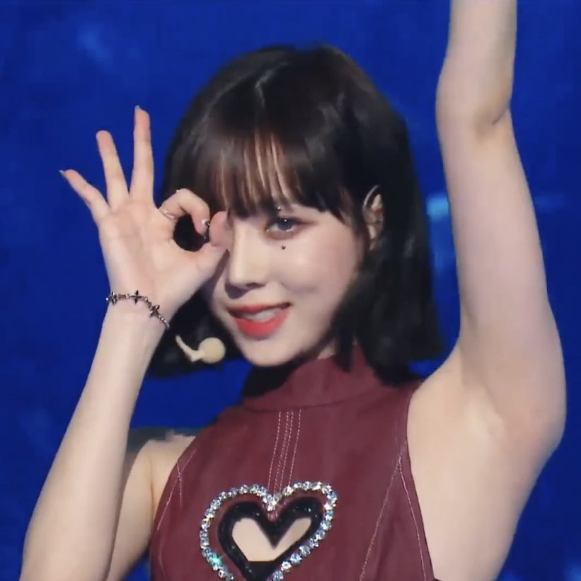 on Twitter: "RT @hourlykwinter: main slayer"