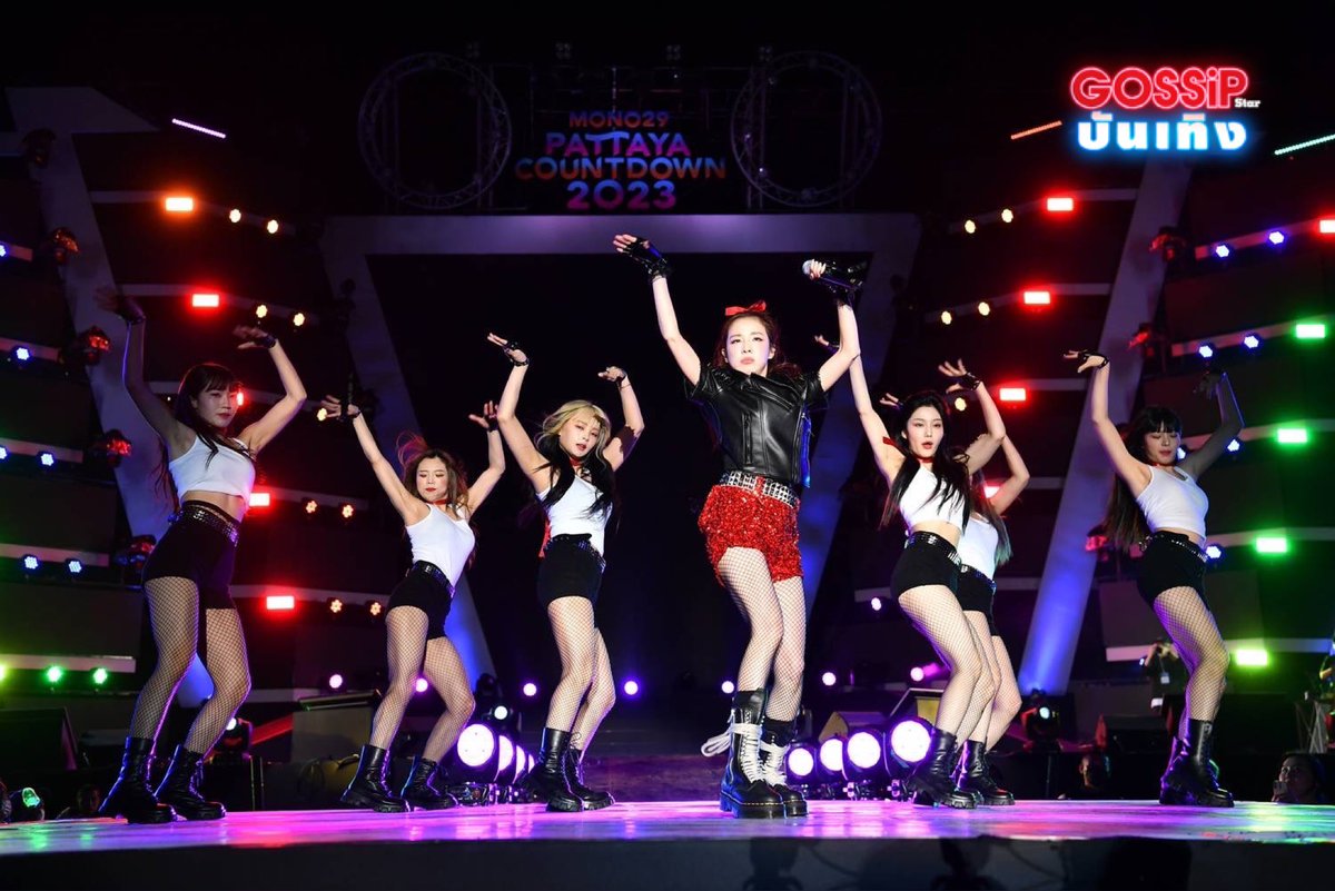 Gossipstar on Twitter: "#SandaraPark ศิลปินสาวสวยจากแดนกิมจิ บนเวที MONO29 PATTAYA COUNTDOWN ...