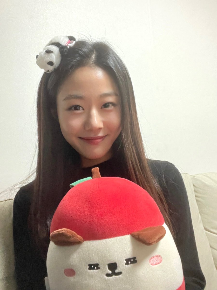 CHAERIN on Twitter: "[221231] CHAERIN — #Chaerin #채린 #ParkChaerin #박채린 #CherryBullet #체리블렛 ...