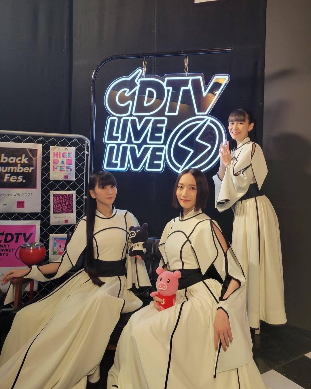 Perfume on Twitter: "Performed “Spinning World” as our 1st performance 2023 at CDTV 2022→2023 🎉 ...
