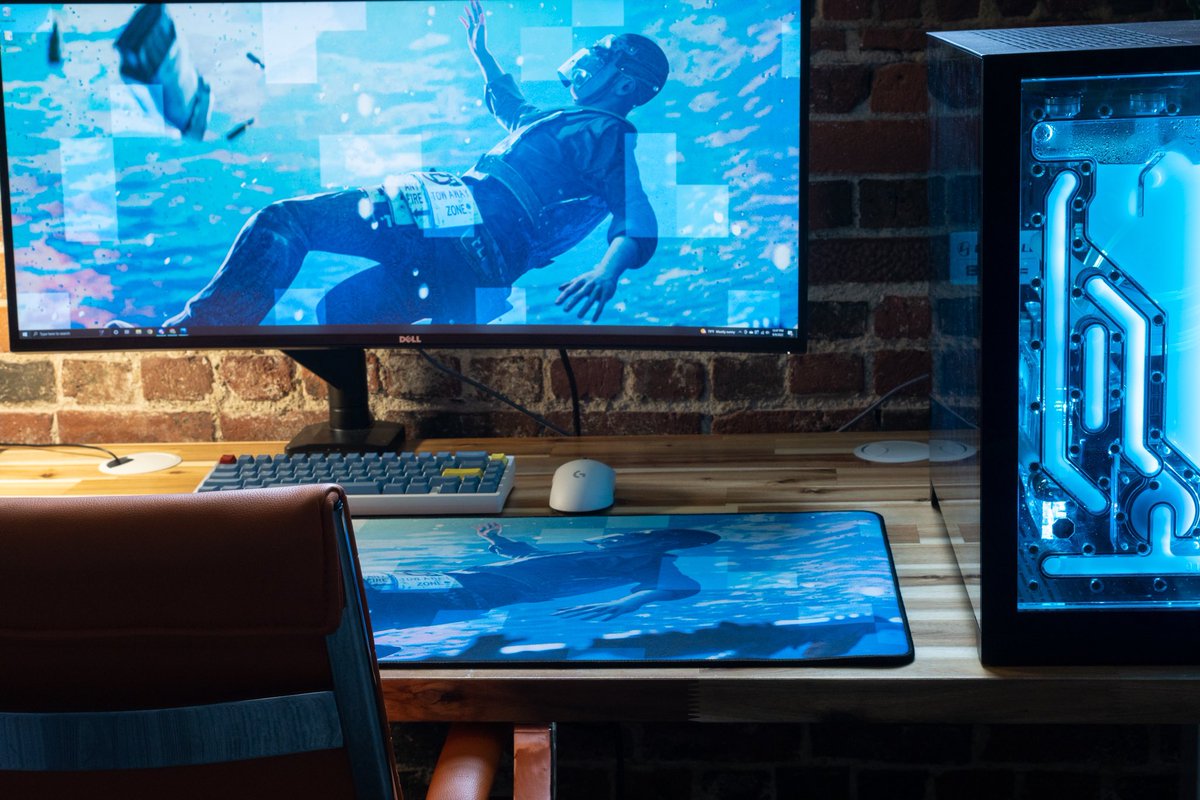 Epic Desk on Twitter: "ATTENTION Rust Gamers! @Motionii x @playrust Limited Edition Mousepad ...