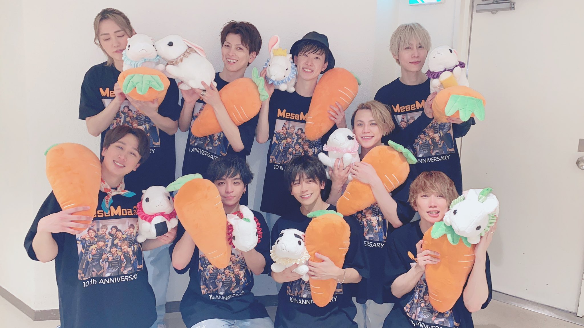 MeseMoa.公式 on Twitter: "MeseMoa.カウントダウンコンサート2022〜俺たち卯合之衆〜ありがとうございました！🐰 2023年もイルミィのみなさんと一緒に走り抜けて ...