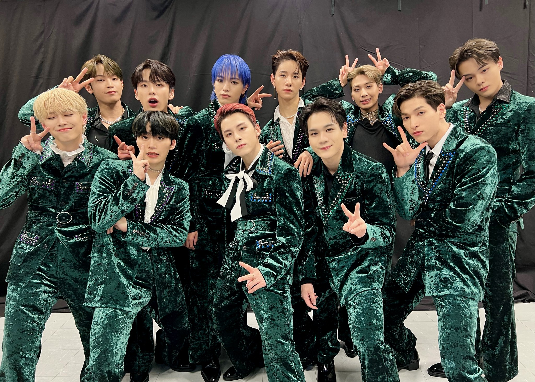 JO1 on Twitter: "╭━━━━━━━━━━━╮ 🎍Happy New Year🎍 ╰━━━━v━━━━━━╯ TBS《 CDTV ライブ！ライブ！ 年越しスペシャル！2022→ ...