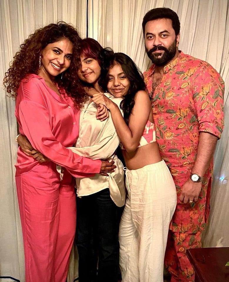 Indrajith E Familia Indrajith Sukumaran