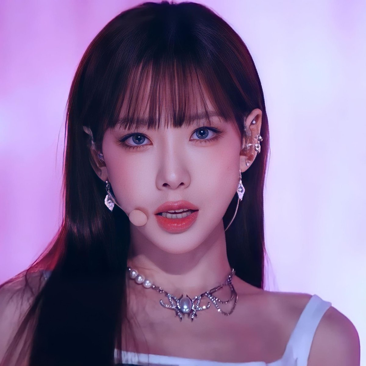 Cornelia Street. || Winter's Day. ️ ️ on Twitter: "RT @showbizidol__: SM콘 태연 얼빡 비주얼"