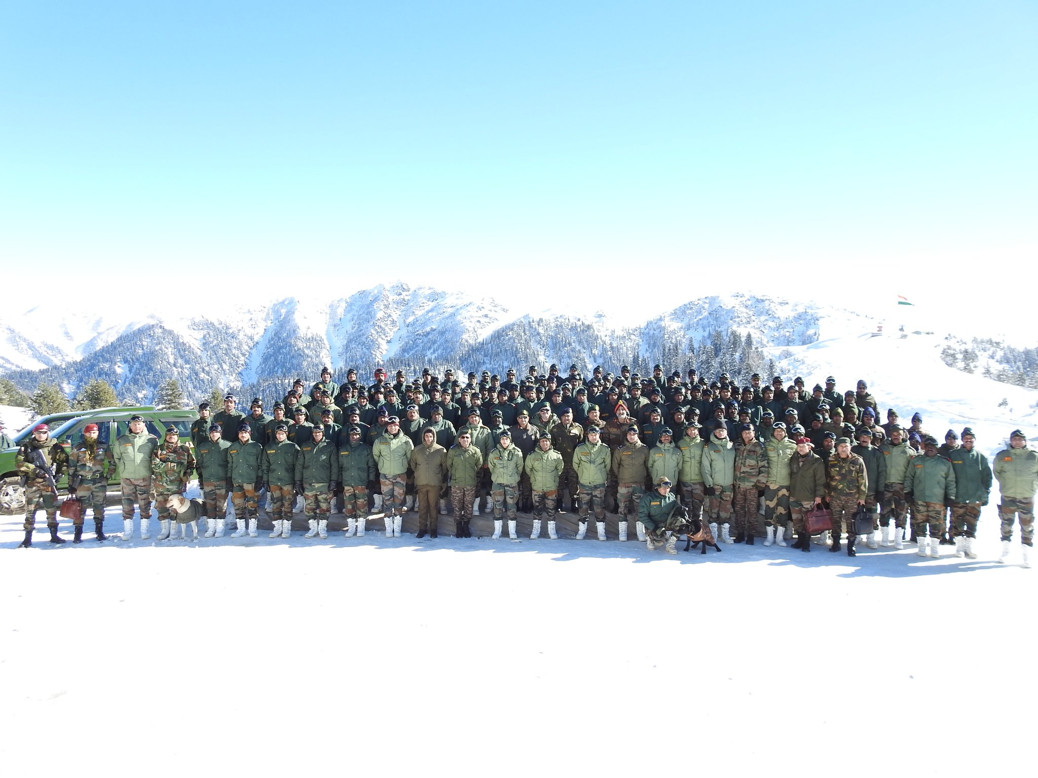 ADG PI - INDIAN ARMY on Twitter: "#COAS interacted with the troops & extended #NewYear wishes to ...