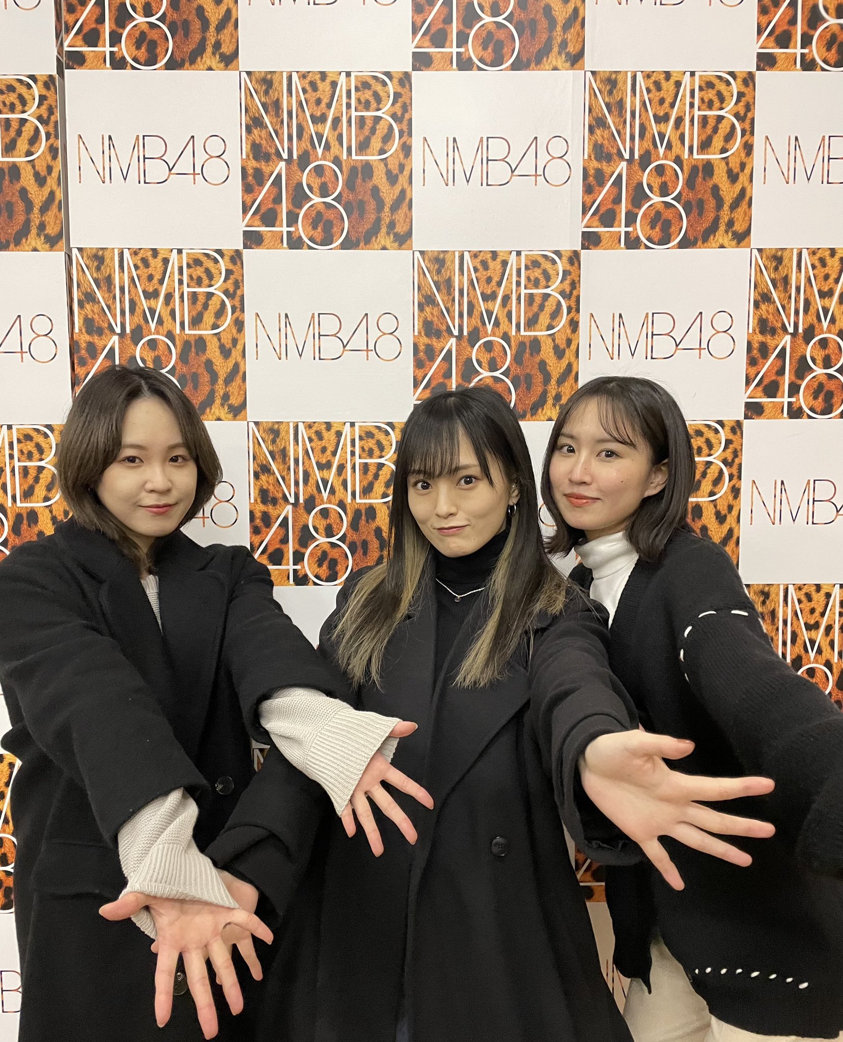 古賀成美 on Twitter: "ヴァとNMBで新年明けました🙌🏻 https://t.co/9BlhNPO4HU" / Twitter