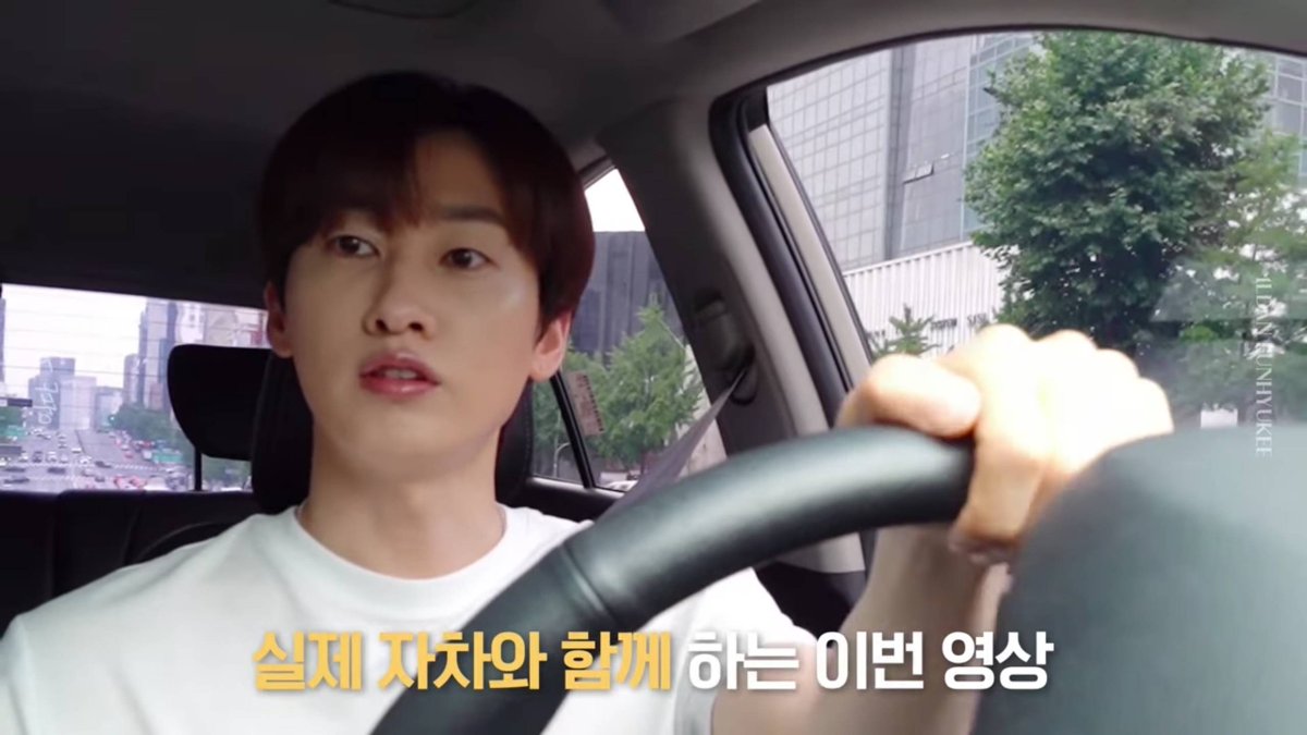 인스티즈(instiz) on Twitter: "슈퍼주니어 은혁이 타는 차.jpg (링크에 더있어요👉) https://instiz.net/pt/7297930"