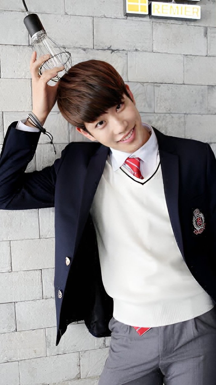 𝑫𝒂𝒚 𝒘𝒊𝒕𝒉 𝑴𝒚𝒖𝒏𝒈𝑱𝒊𝒏 (@DAYwithMyungJin) / Twitter