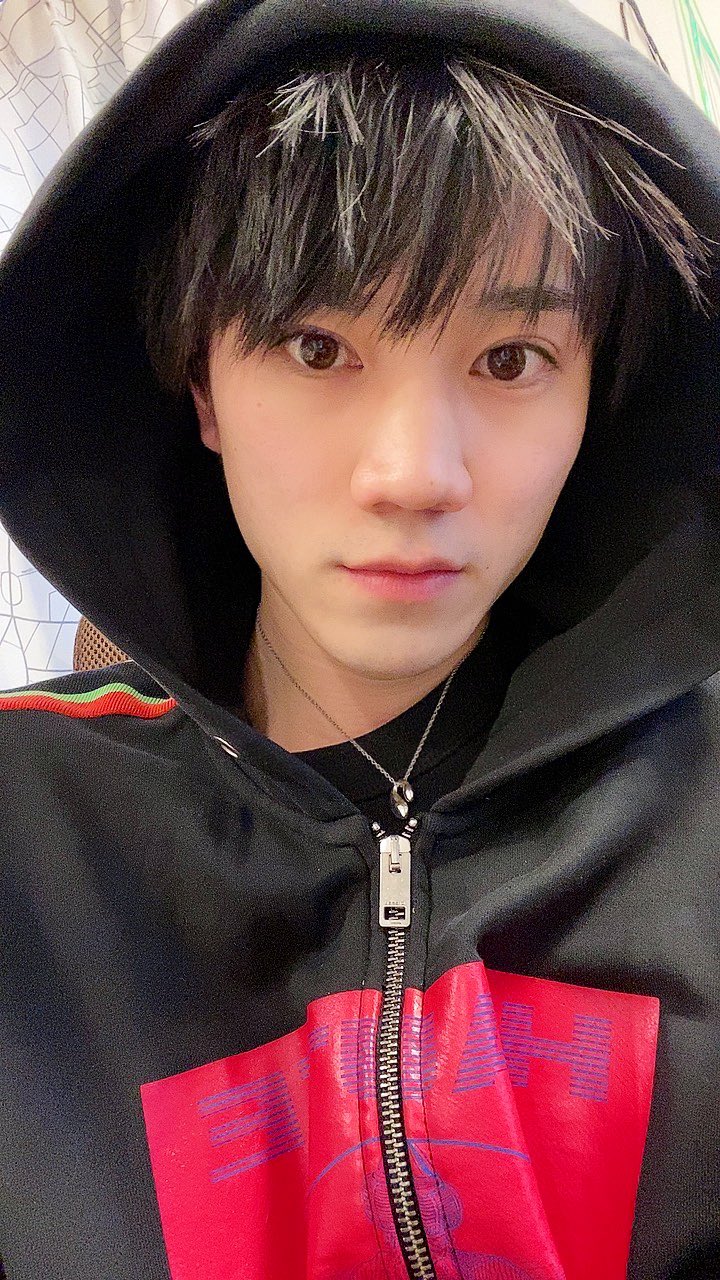 夜白 藍/ヤシロラン (@Ysr_Ran_99) / Twitter