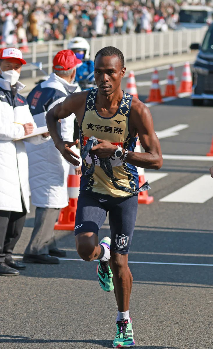 あずにゃん📸今年もよろしくお願いします🙇‍♂️ on Twitter: "RT @YOL_hakone: #箱根駅伝 ｢史上最強の留学生｣は、めっちゃ速い。 #ヴィンセント 箱根駅伝の速報は ...