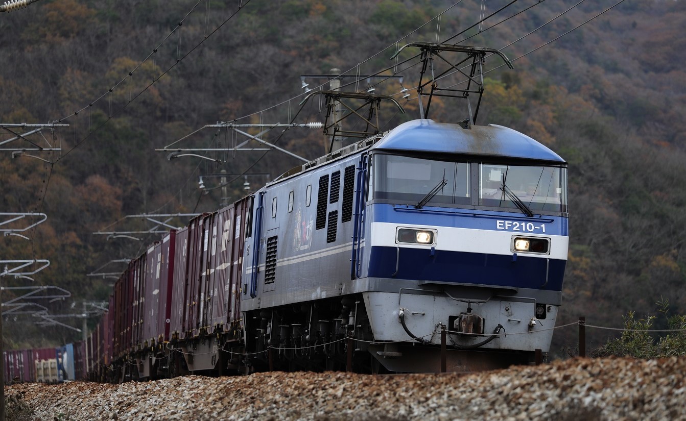 jun 急行ひのくに8号 on Twitter: "RT @OJyaian: 1071レ EF210-1 今年の貨物列車は1号機から始めます。 https://t.co/PQT2O93BX9 ...