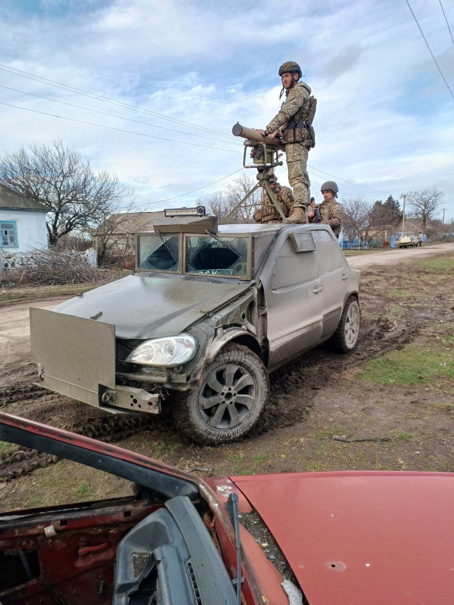 Kruku on Twitter: "Fantazja i potrzeba nie zna ograniczeń. HUMMERyzowane ;)"