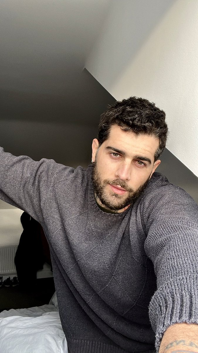 SojMani on Twitter: "Greetings from England"