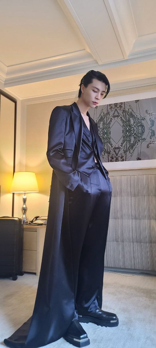 NCT BUBBLE on Twitter: "[030123] JOHNNY BUBBLE 🐱💌"