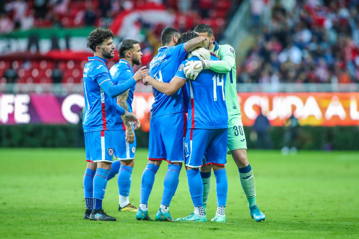 Se cerró bien el 2022 y empezamos bien el 2023, con El Color es AZUL ...