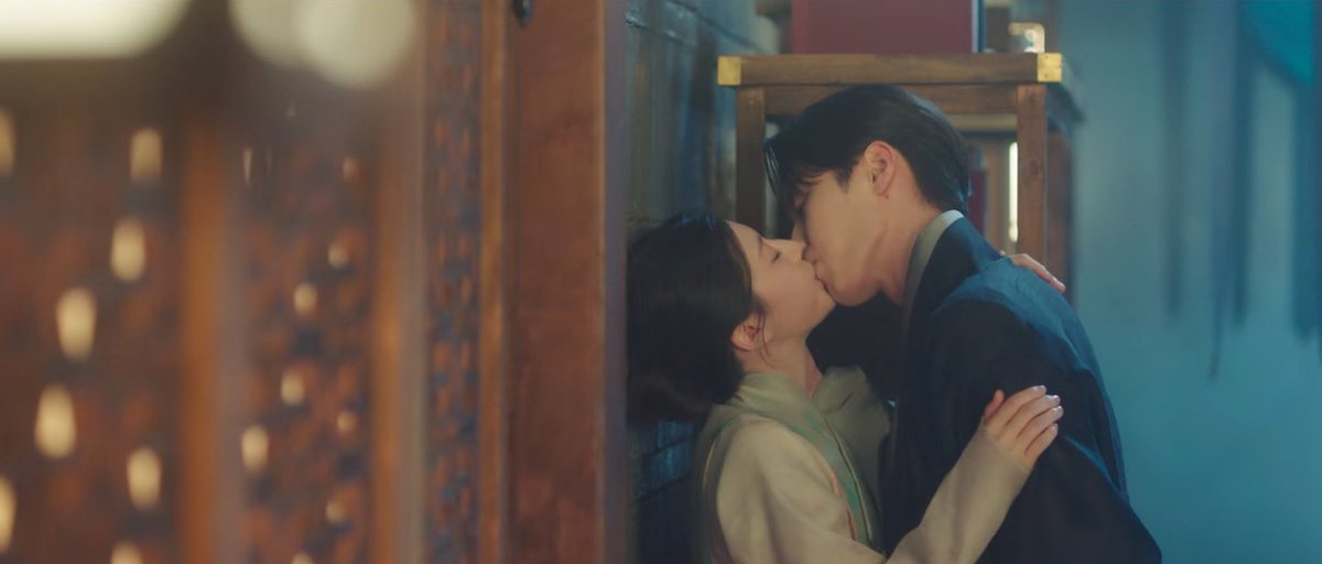 nurul rizka🍀🍀🍀🍀🐯🐇🦄 on Twitter: "Kiss scene ep7: there are 10 different angles so YounJae has to ...