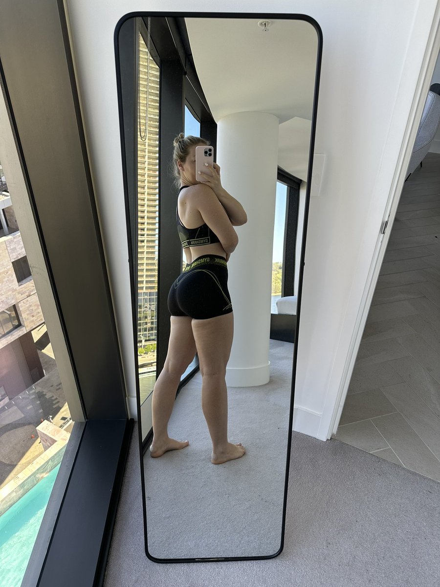 hardlifeofgoldie on Twitter: "Gym time 💪"