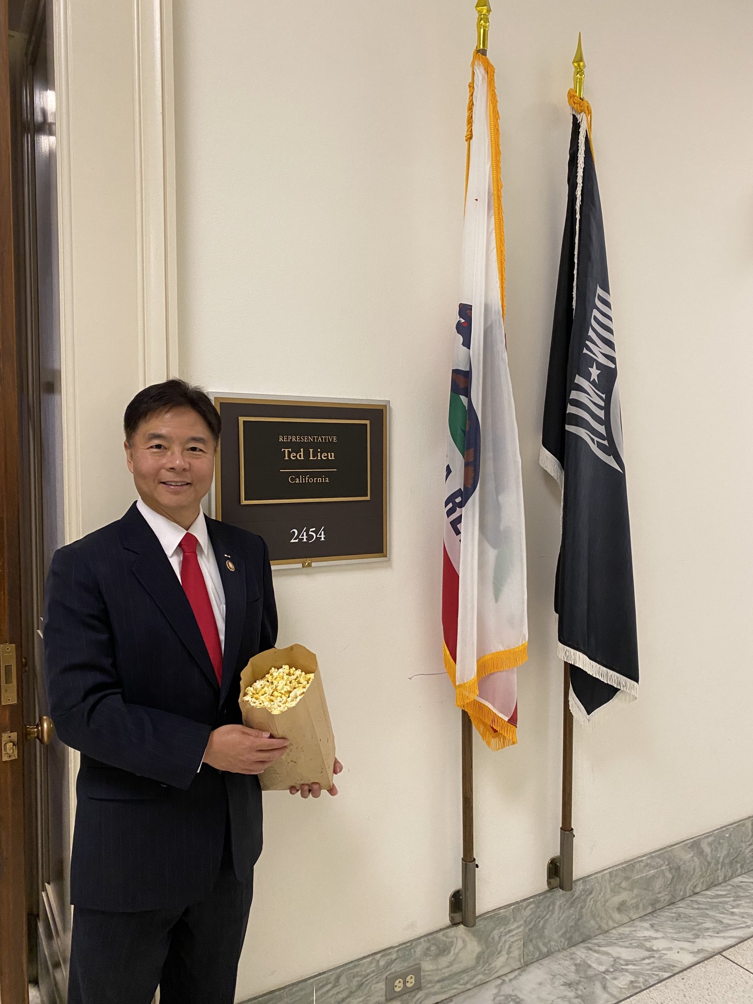 Ted Lieu on Twitter: "About to go to the House Floor. https://t.co/81QVxmbHBb" / Twitter