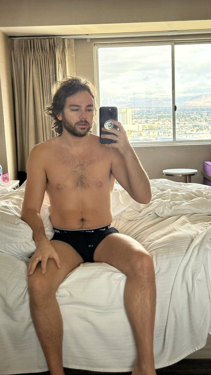 Max Adonis 🏳️‍🌈Vegas jan 2-8th LA jan9-13th on Twitter: "That’s what you get for Waking up in ...