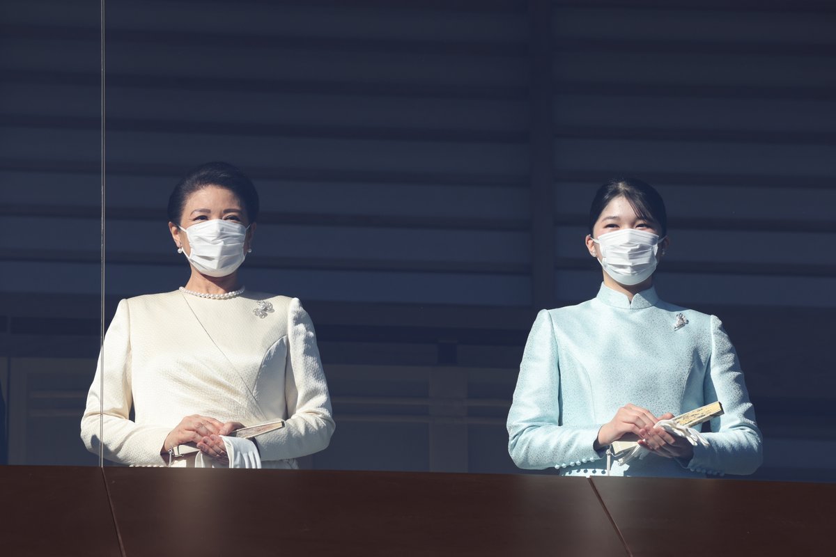 Prisma 😷 on Twitter: "January 2: Emperor Naruhito, Empress Masako and Princess Aiko attended ...