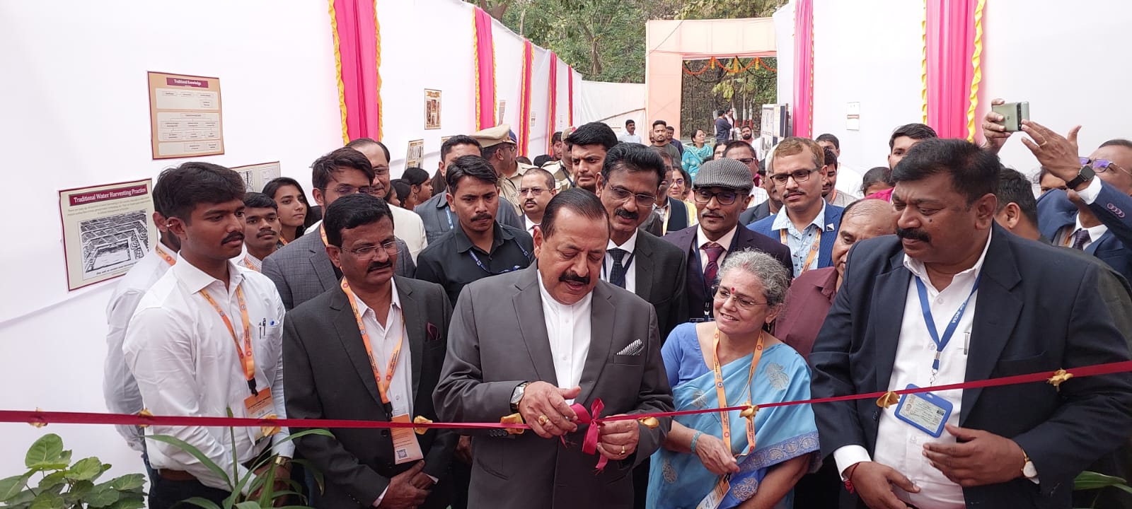 Rtmnagpuruniversityofficial On Twitter Dr Jitendra Singh Inaugurates Archaeology Expo 
