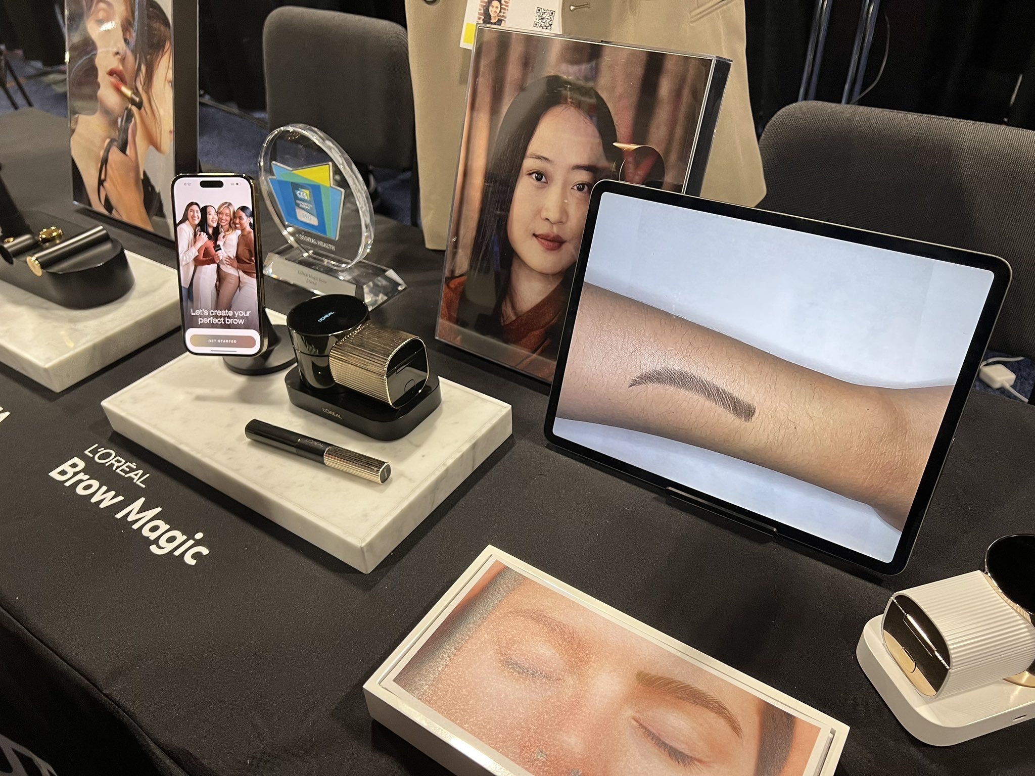 DJ on X L Oreal Brow Magic. CES2023 https t fdq3q1LxYF X