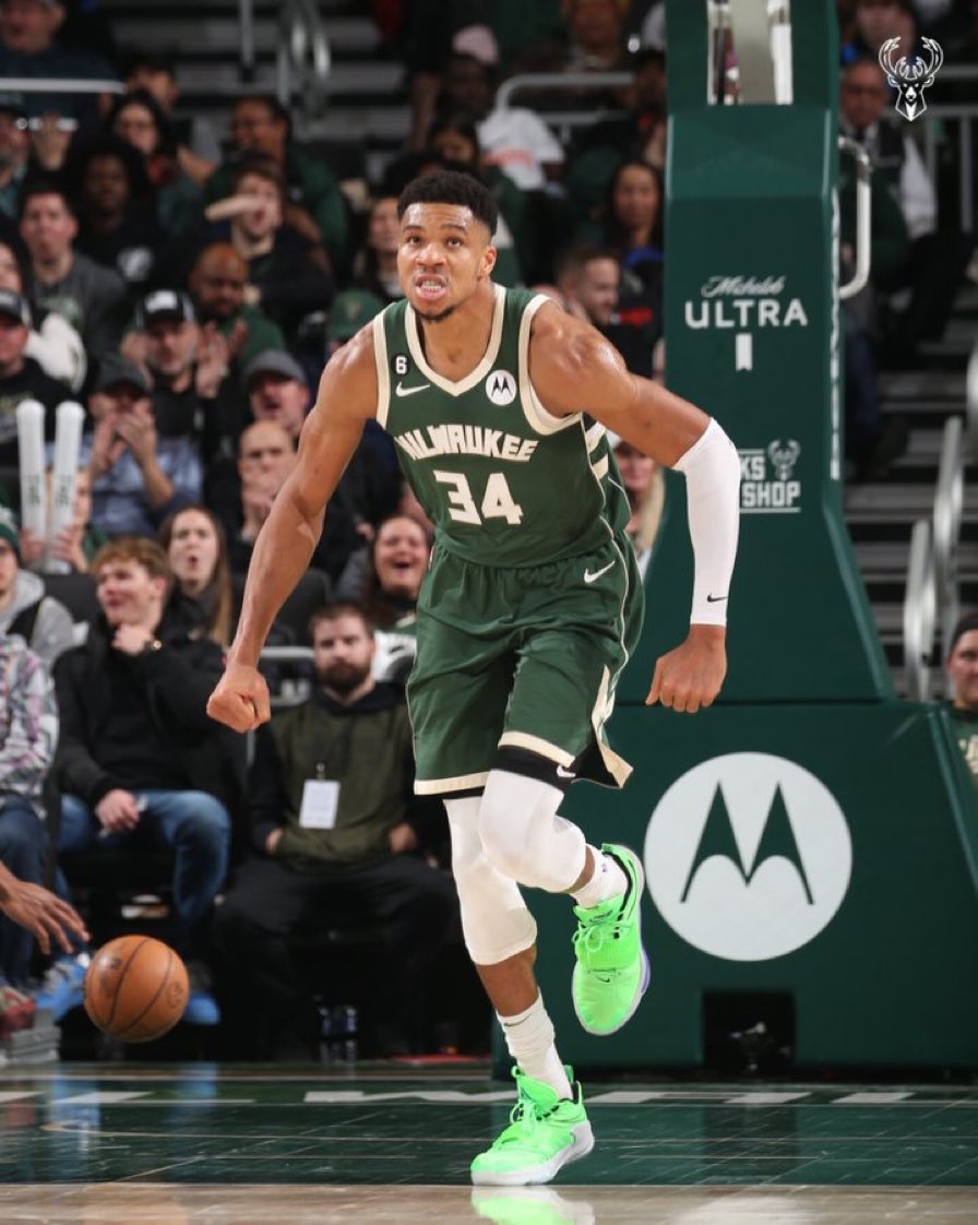 Overtime on Twitter: "CAREER NIGHT FOR GIANNIS 💪 55 PTS (Career-high) 10 REB 7 AST 20/33 FG 15/ ...